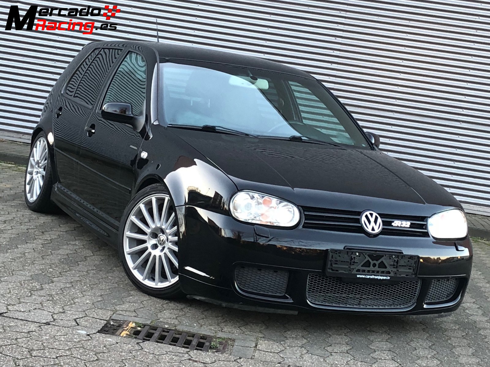 Volkswagen Golf R32