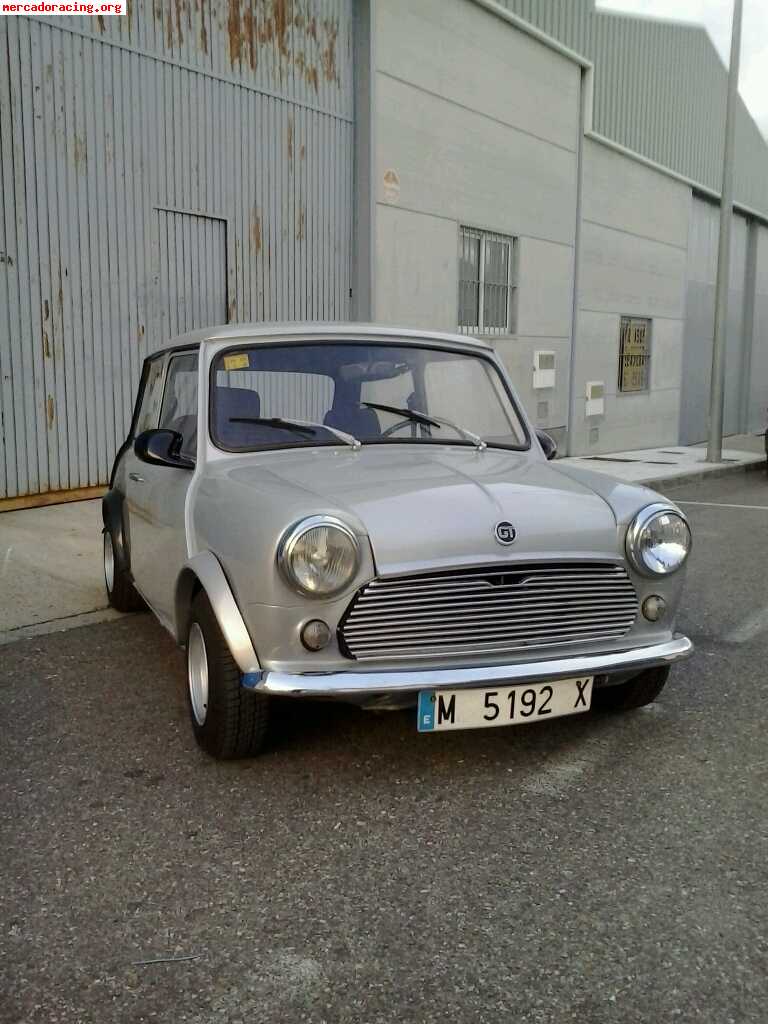 SE VENDE MINI 850 AÑO 73