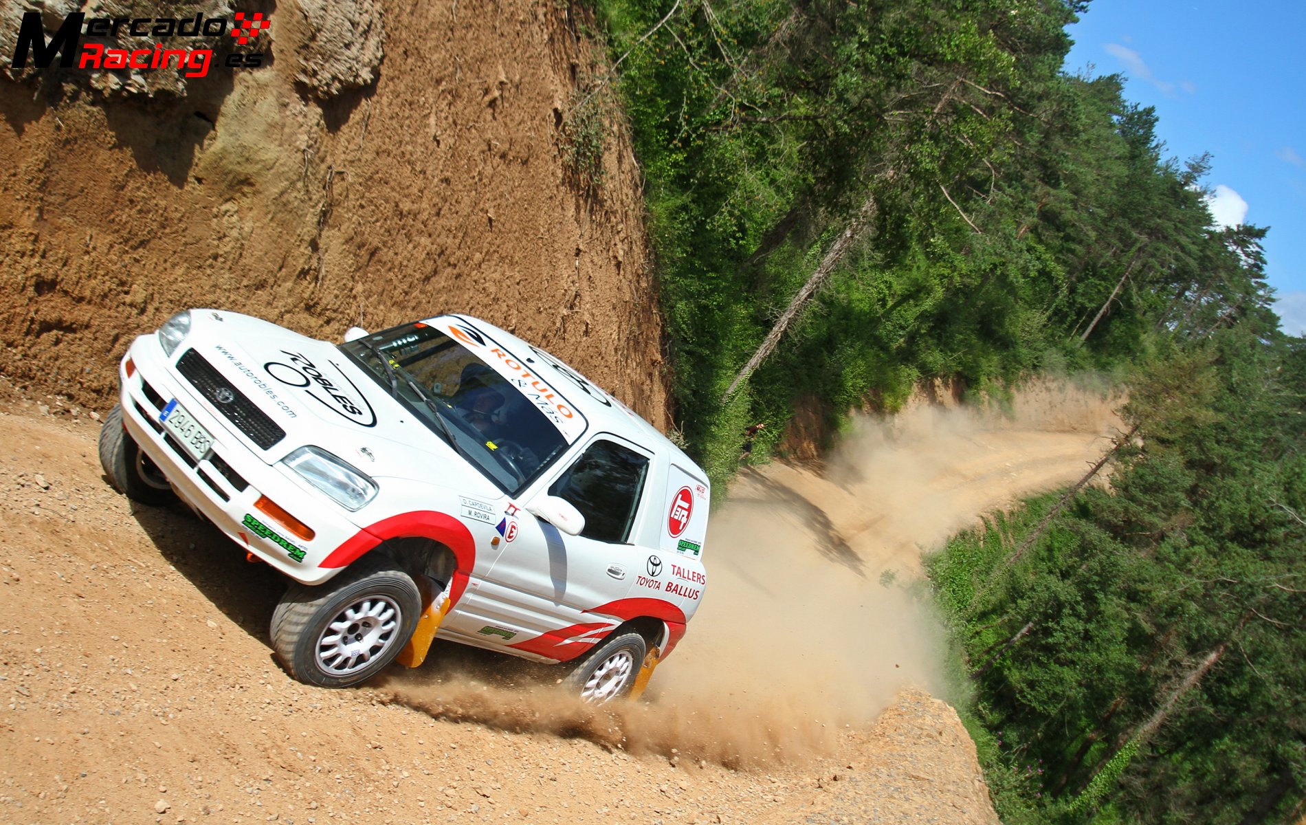 TOYOTA RAV4 RALLY RAID